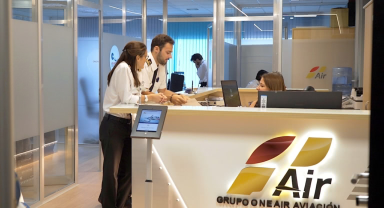 ATPL Airline Transport Pilot Licence | E-ATO 190 - One Air