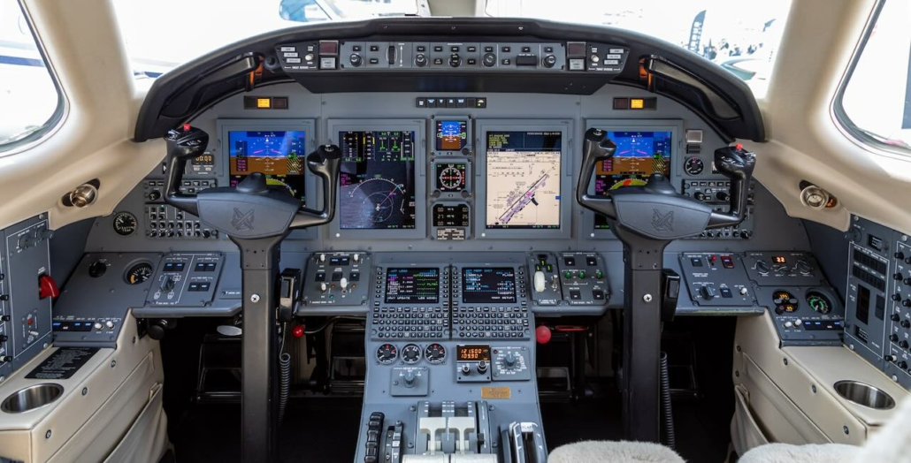 El Glass Cockpit, la evolución de las cabinas de los aviones - One Air