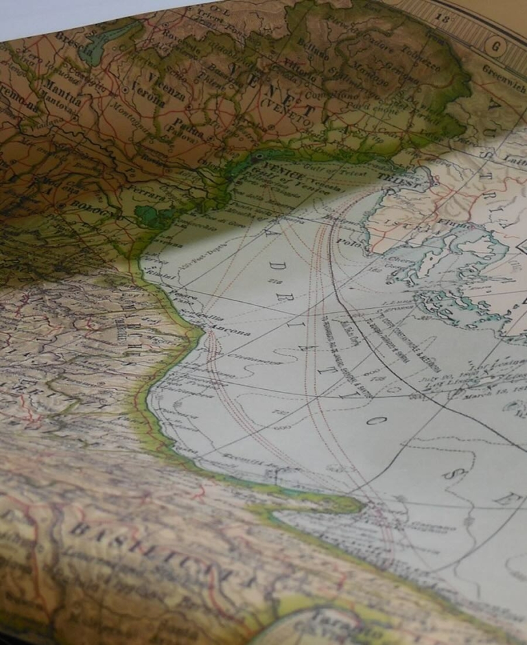 Qué son las coordenadas geográficas: Uniendo puntos en el mapa - One Air